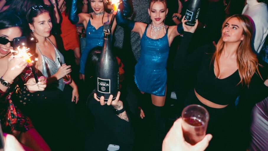 1OAK מועדון יחיד ומיוחד במינו | דובאי 🌴